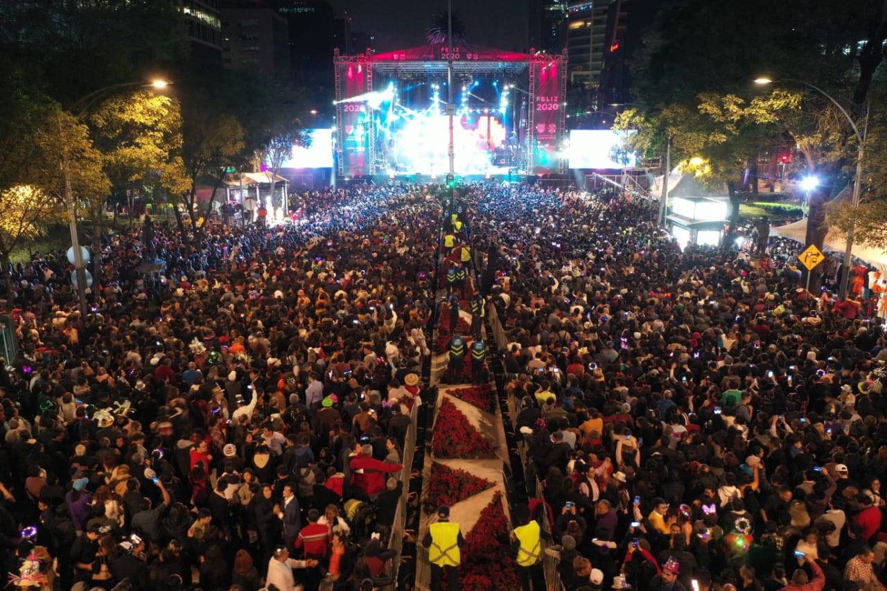Más de 180 mil personas, recibieron el 2020 con fiesta musical - Prensa ...
