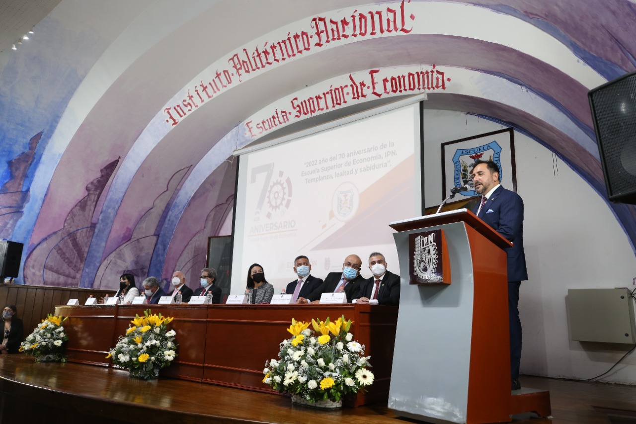 70 años: Escuela Superior de Economía del IPN - Prensa Animal