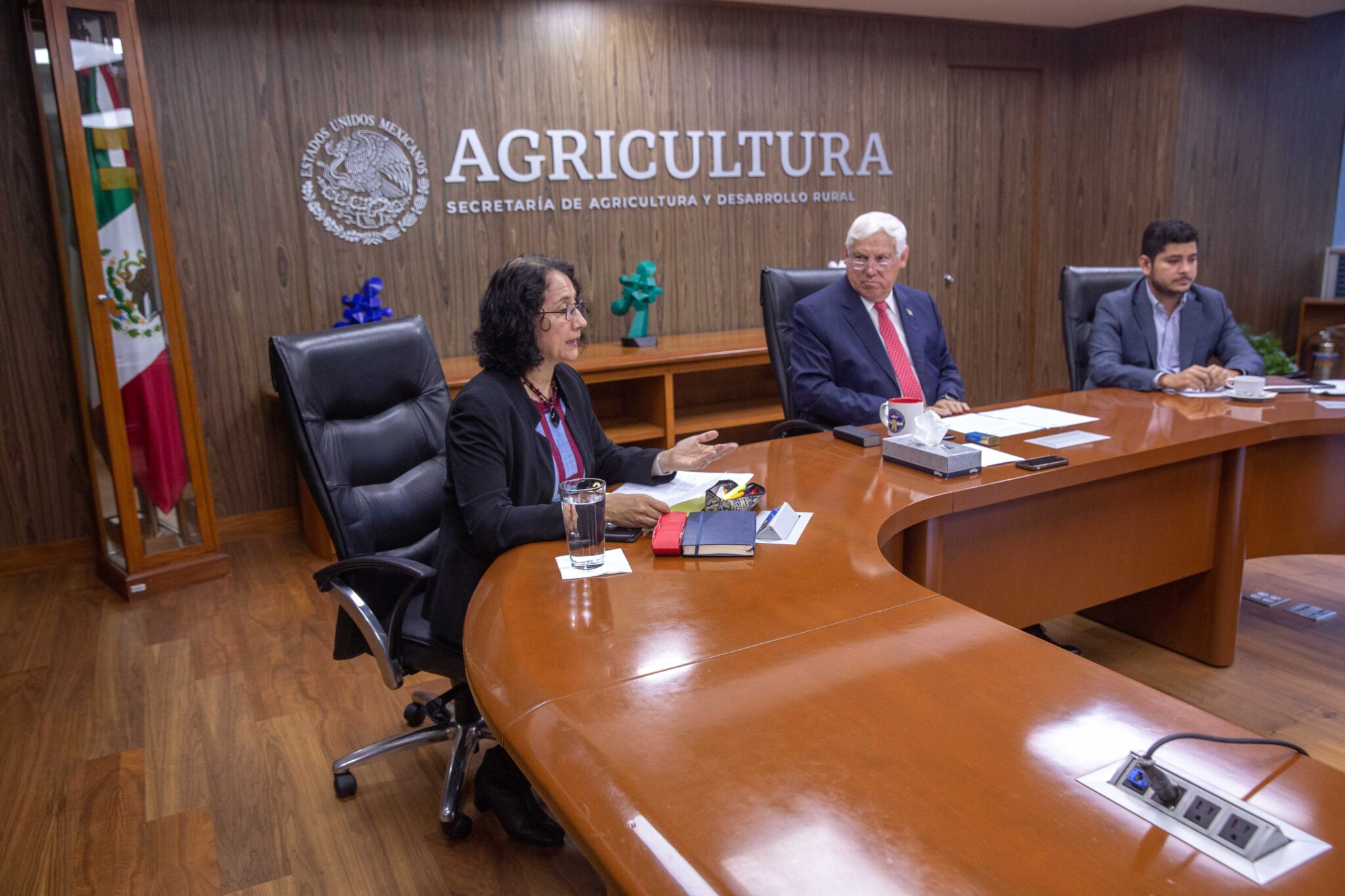 De alto impacto ambiental actividad de las abejas - Prensa Animal