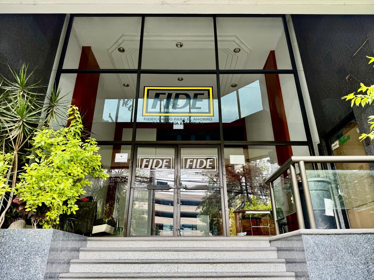 FIDE ha contribuido a un ahorro de energía - Prensa Animal